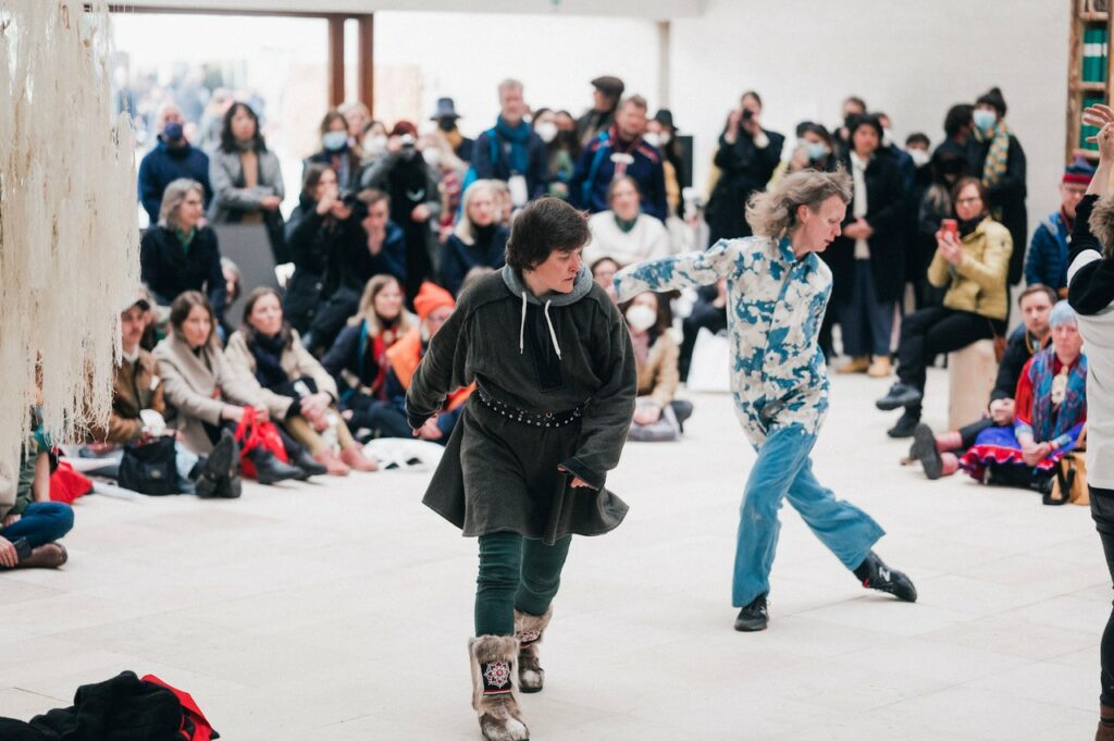 SATU HERRALA ° Embodying Collective Action – The Art of Assembly