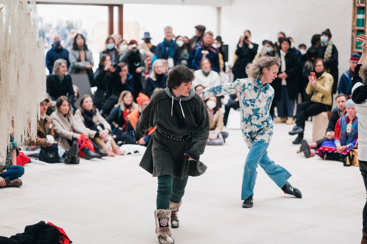 SATU HERRALA ° Embodying Collective Action – The Art of Assembly